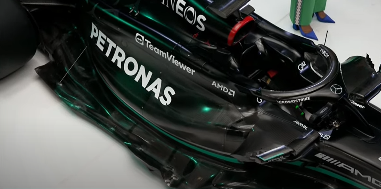 Weight-saving behind Mercedes’ black F1 livery as ‘zeropods’ remain Weight-saving behind Mercedes’ black F1 livery as ‘zeropods’ remain